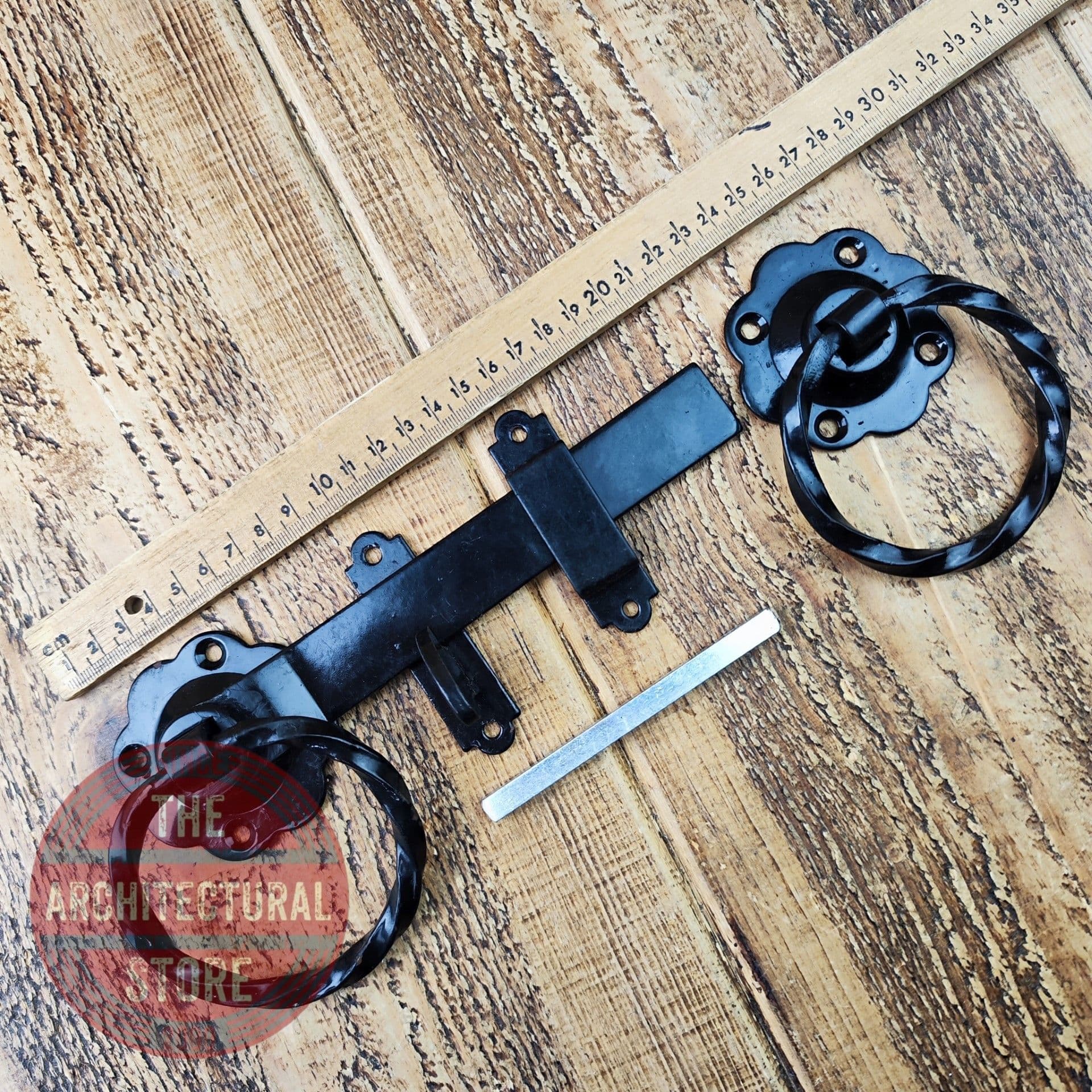Twisted Ring Gate Latch Black 7"