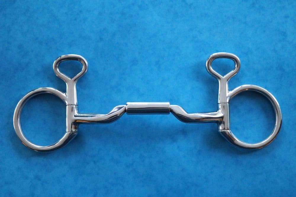 MB06 Myler Low Port Mullen Barrel Hanging Cheek - Saddlemasters