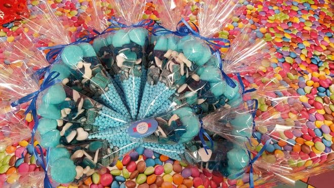 10 Pack Small Sweet Cones