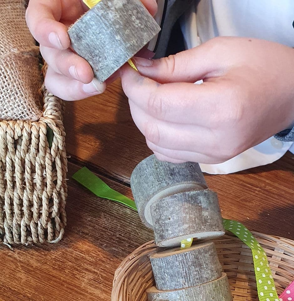 25 Log Slice Beads Natural Threading