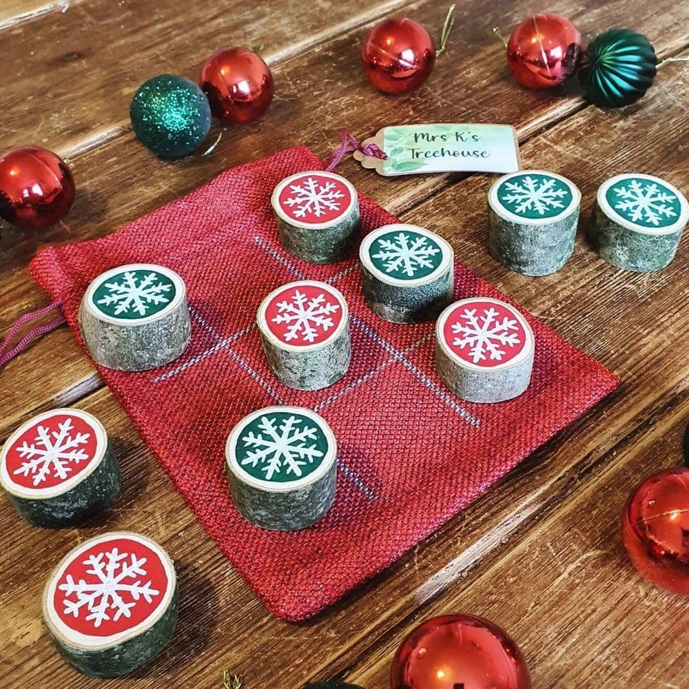 Snowflake Christmas Log Slice Noughts & Crosses Game
