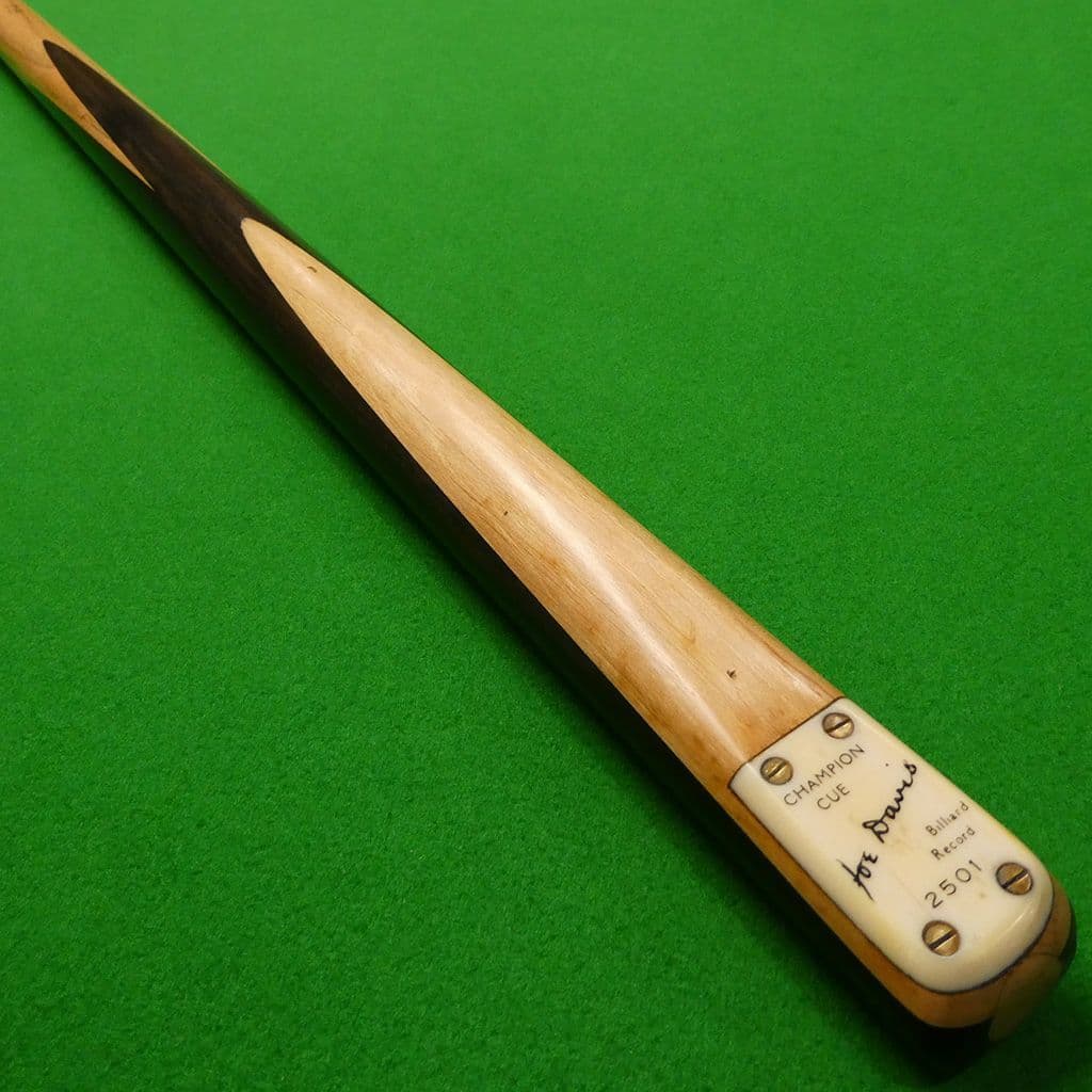 Joe Davis Champion Cue - World s Billiard Record 2501 made by Peradon