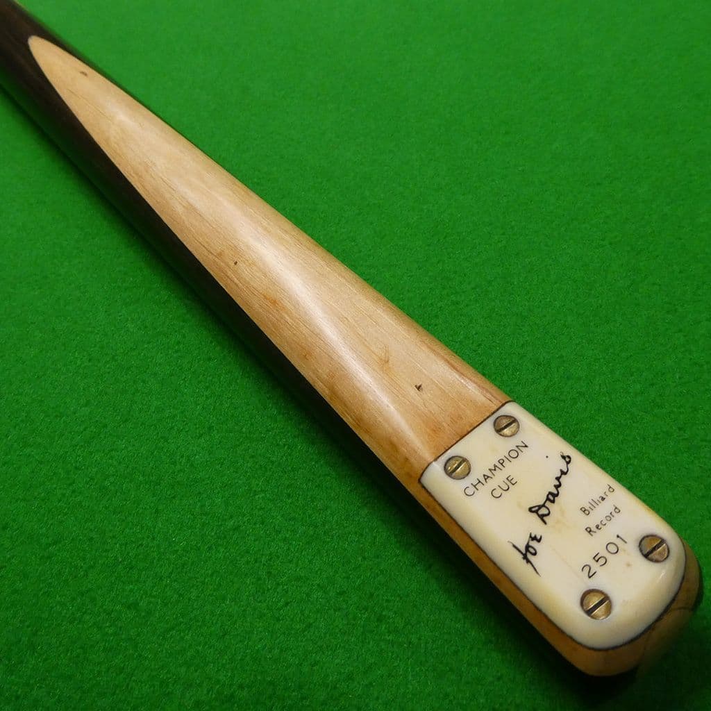 Joe Davis Champion Cue - World s Billiard Record 2501 made by Peradon