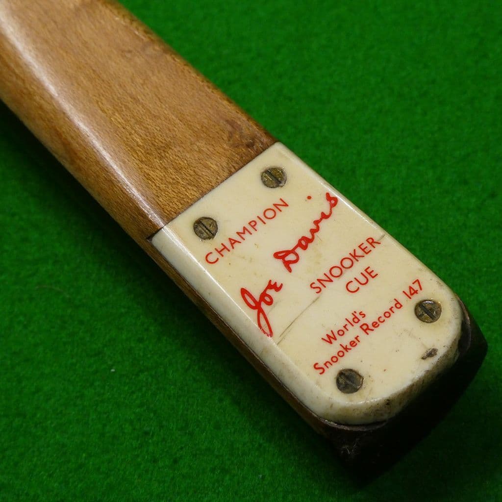 Joe Davis Champion Cue - World s Snooker Record 147 made by Peradon