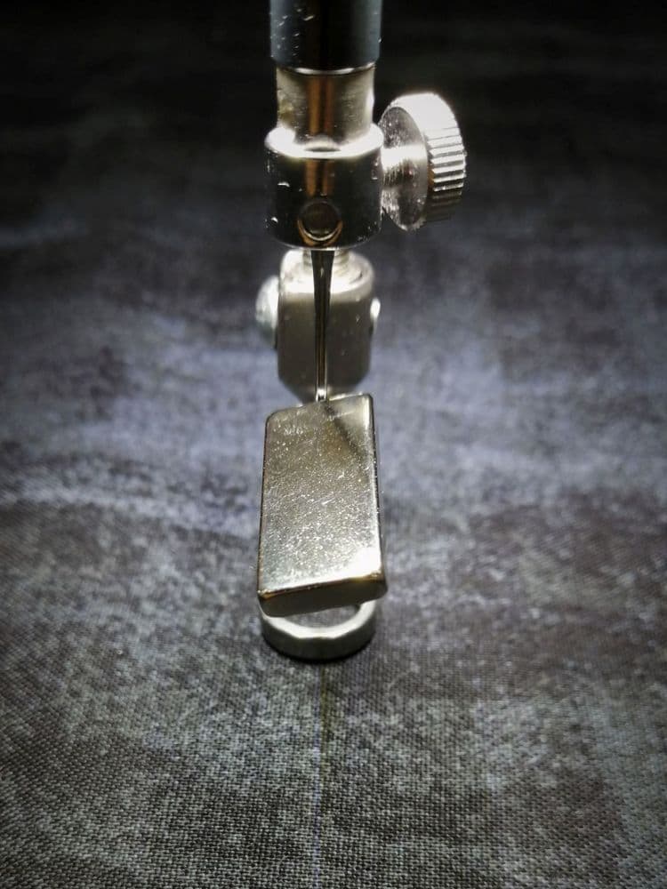 Rectangular Magnet for Needle Alignment