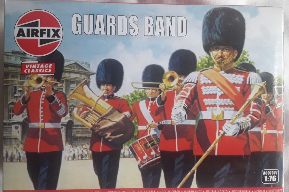 Airfix 1/72 AX00701V British Guards Band 20th Century