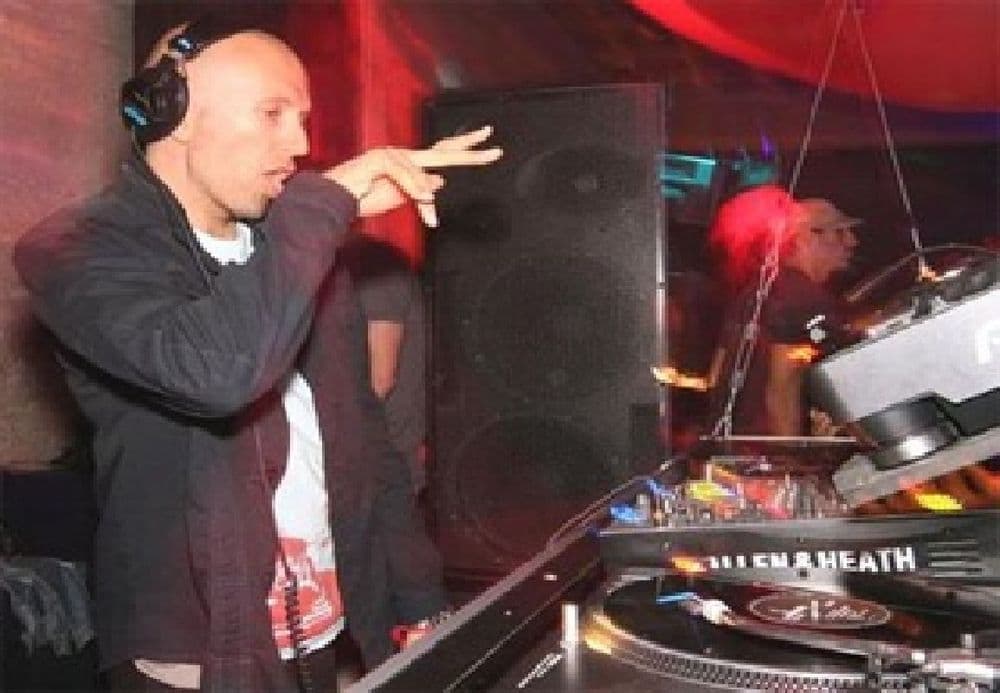 Lee Burridge Tyrant Live Progressive Tech House & Techno DJ-Sets ...