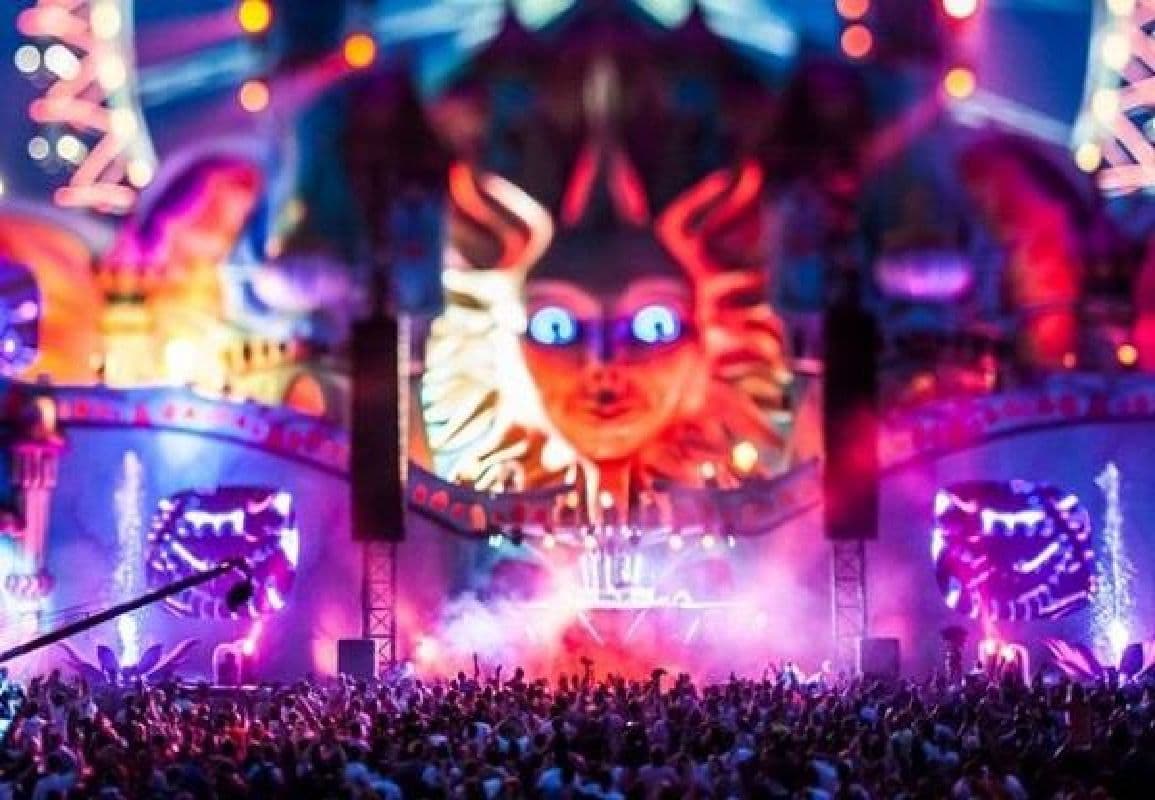 Tomorrowland Festival in Boom Live Global Events DJ-Sets Compilation ...