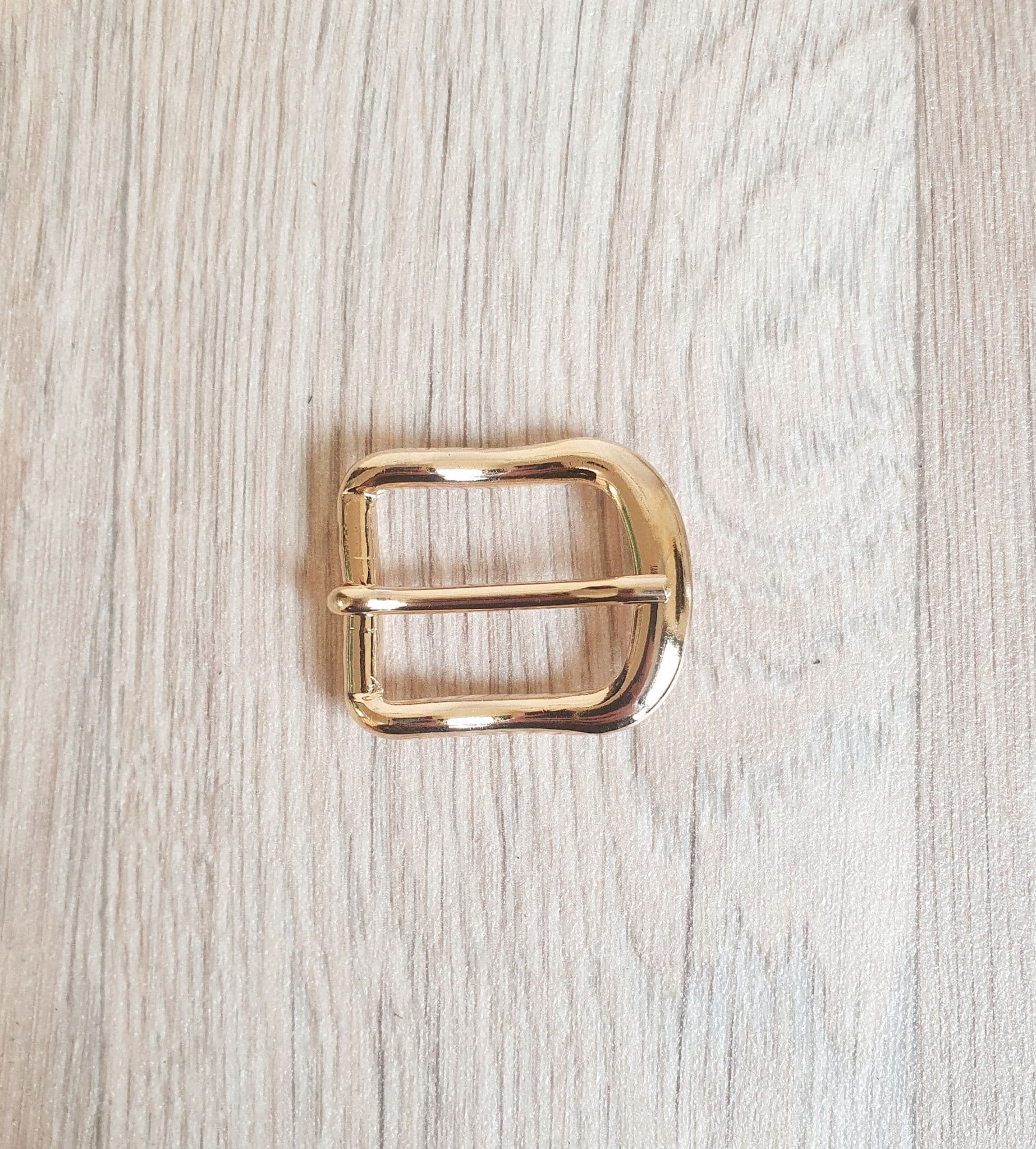 1" Curved Buckle
