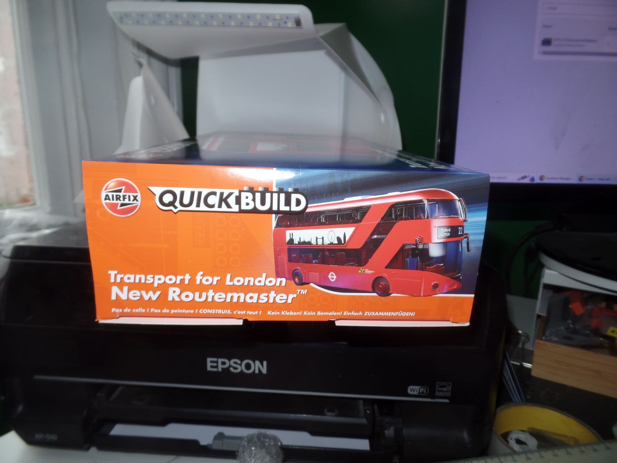 Airfix J6050 QUICKBUILD Transport for London New Routemaster 38 ...