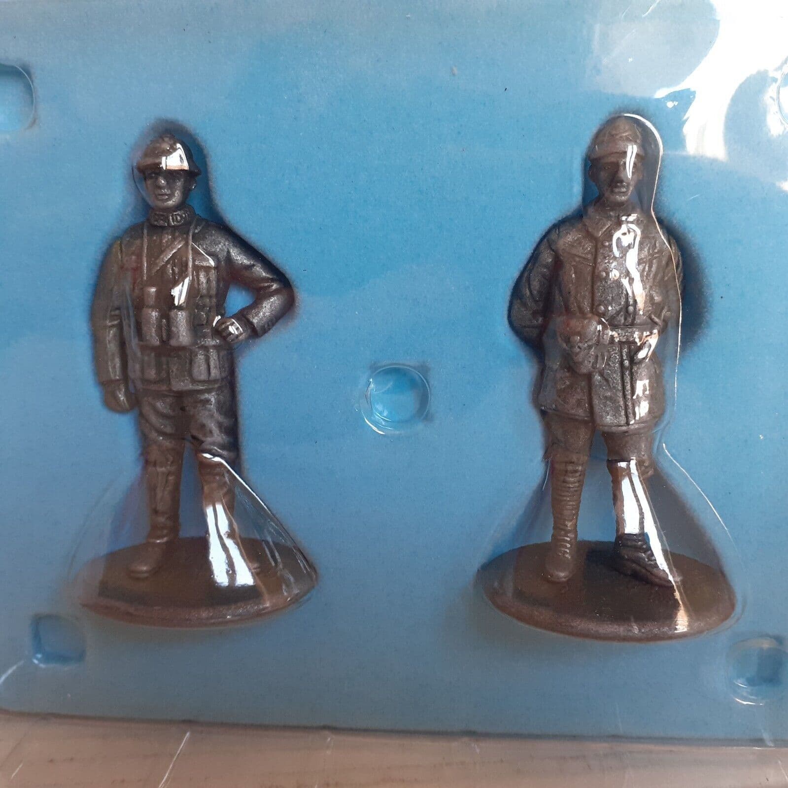 Atlas HE30 1/24 Scale Tank Commander & Artillery Captain 1918 WWI