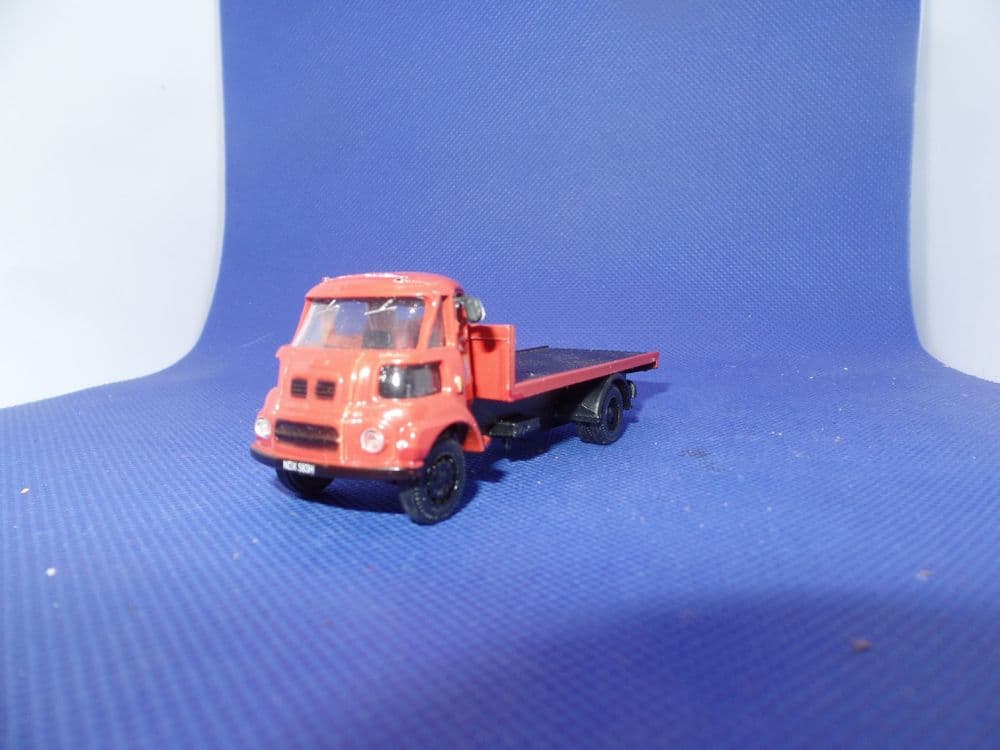 B T Models D-49 D49 1/76 Karrier Bantam Artic with Single Axle Box Van ...