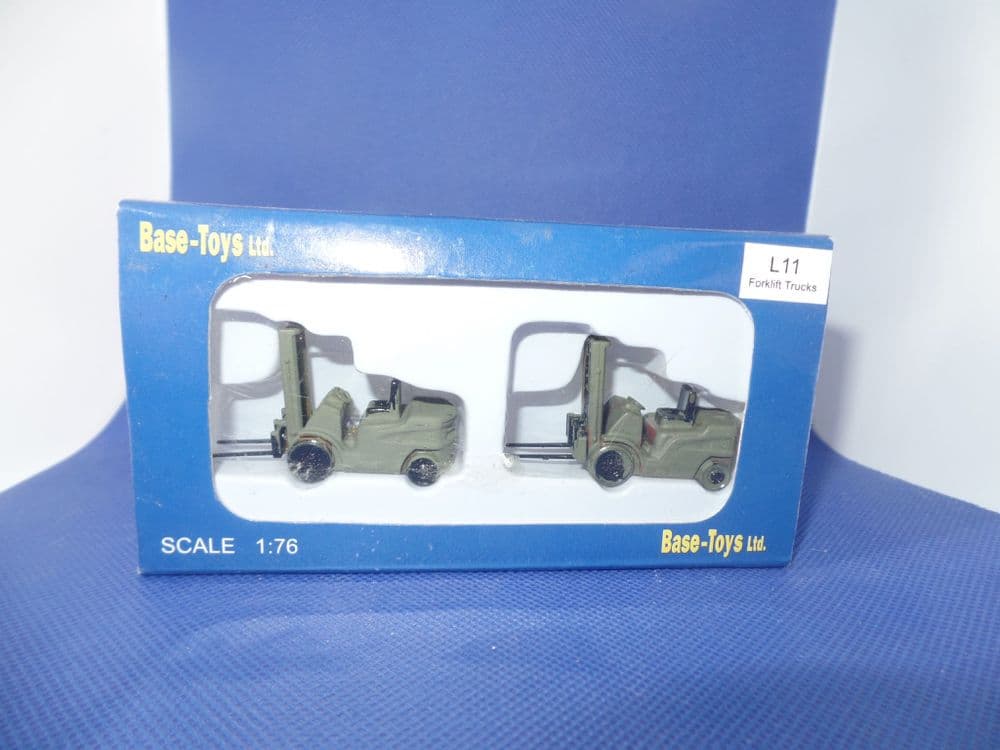 B T Models L-11 L11 1/76 OO Scale LT1 Twin Forklifts Military Khaki ...