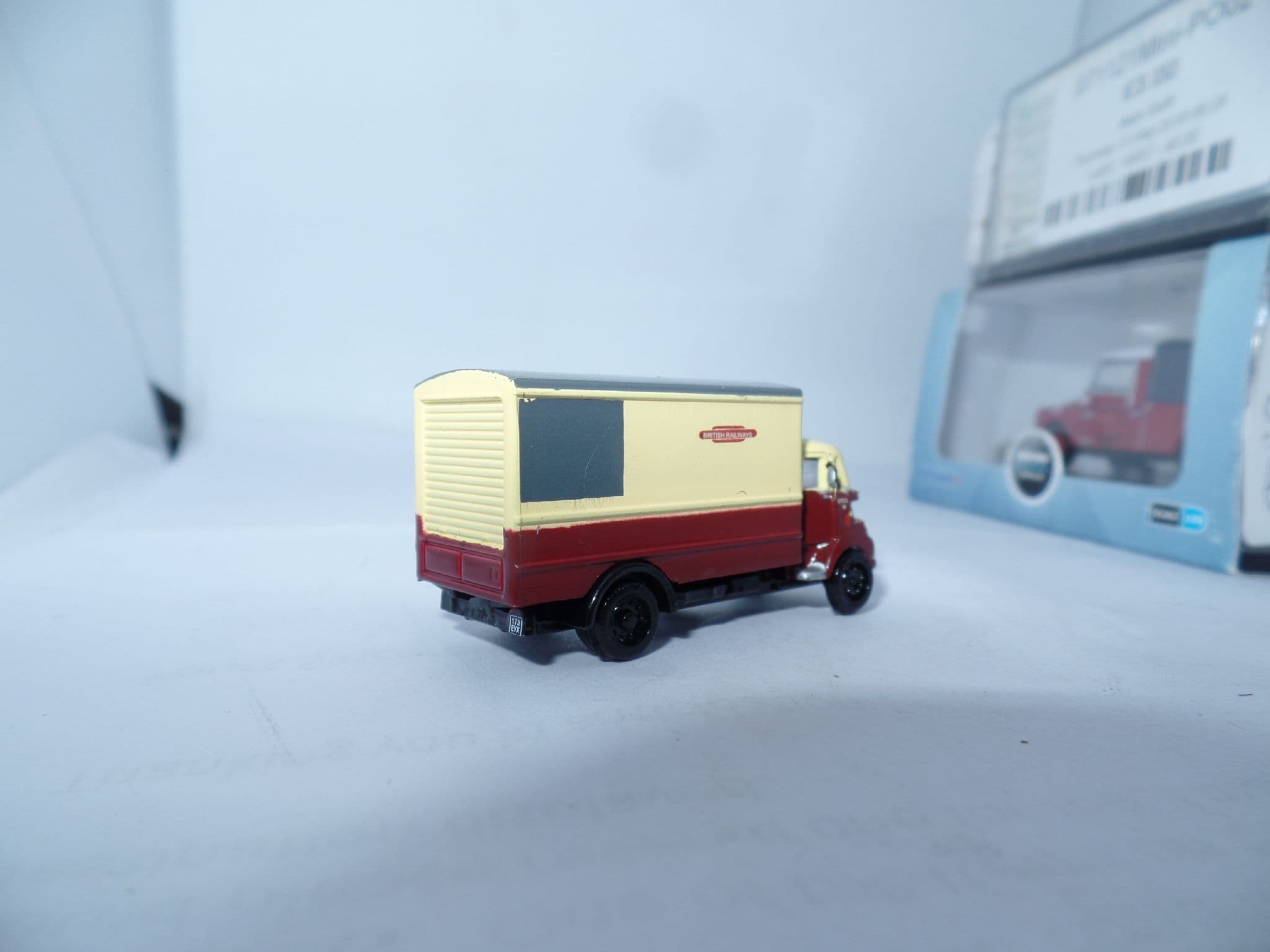 B T Models N014 1/148 Scale N Gauge Leyland FG 2 Axle Box Van British ...