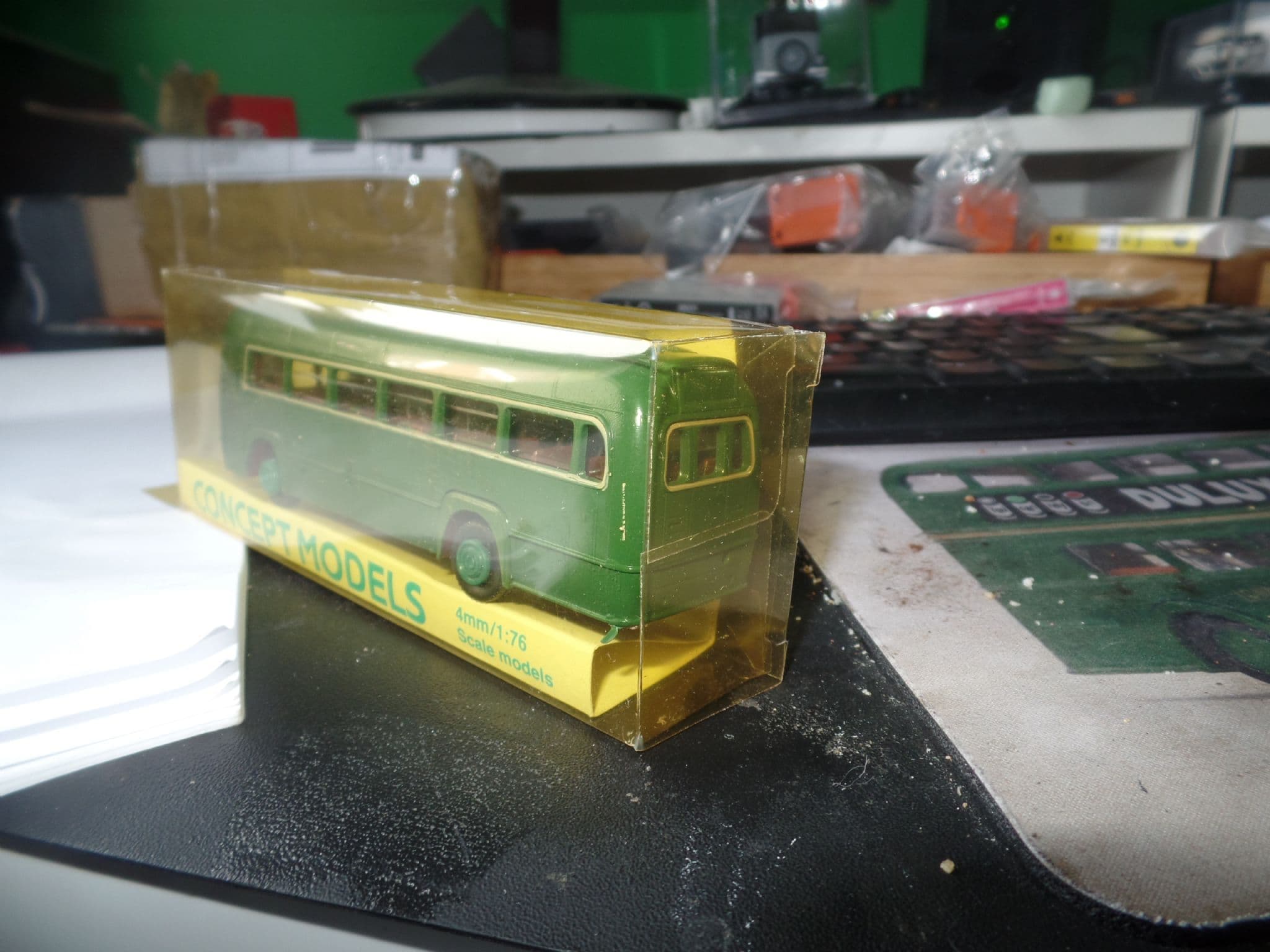 Concept Plastic AEC RF Regal Bus London Transport Green 465 Edenbridge MIMB