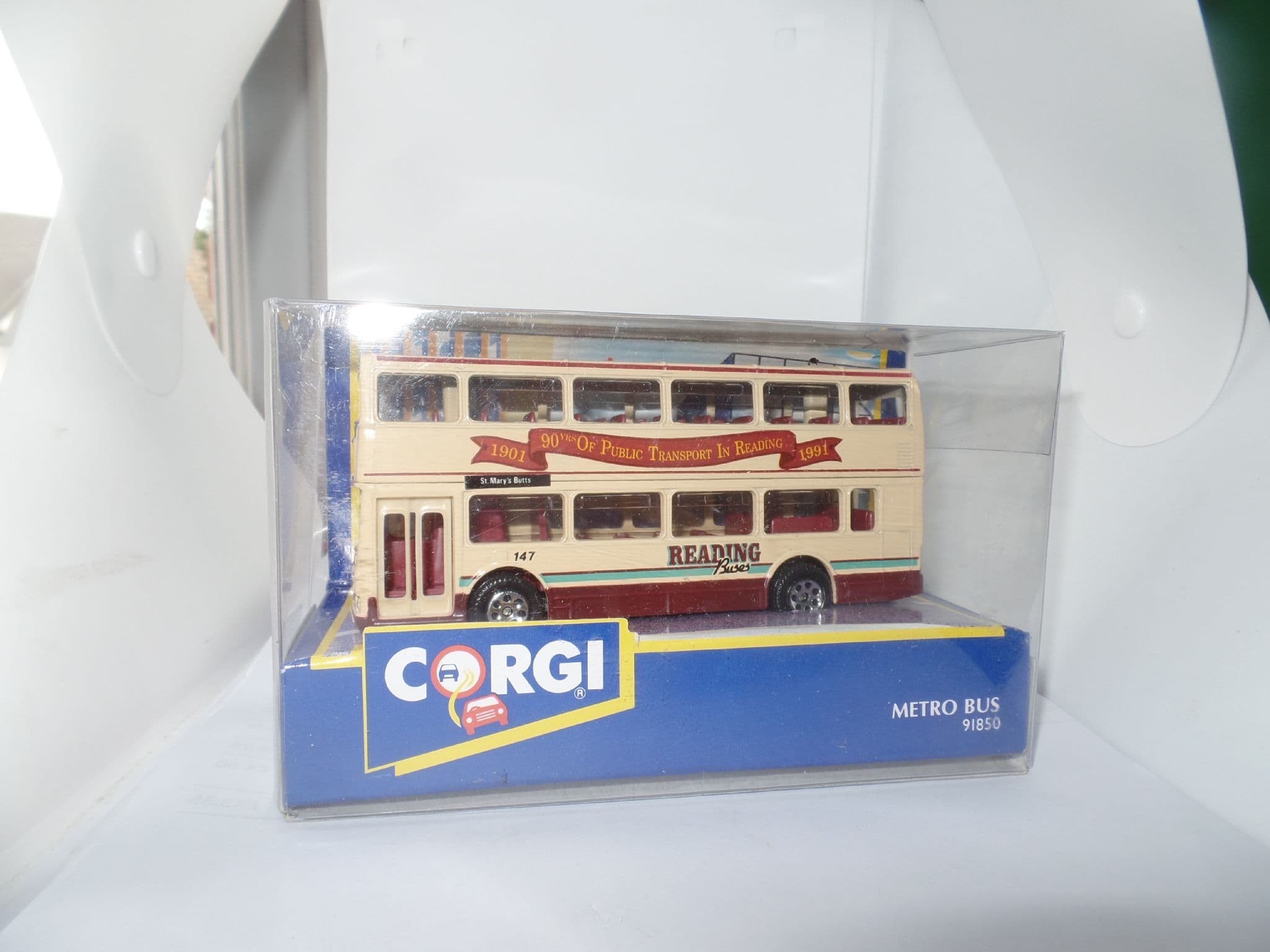 Corgi 91850 1/64 Scale MCW MetroBus Bus Reading Buses 90 Years 25 St ...