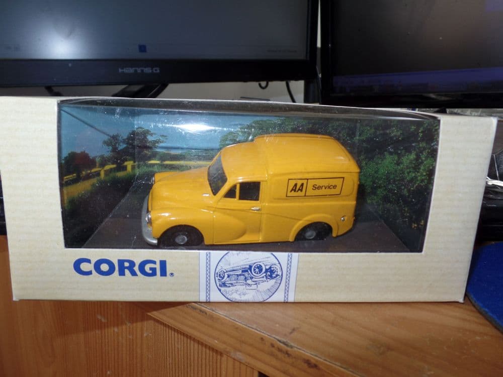Corgi 96849 Morris Minor 1000 Van AA Services MIMB