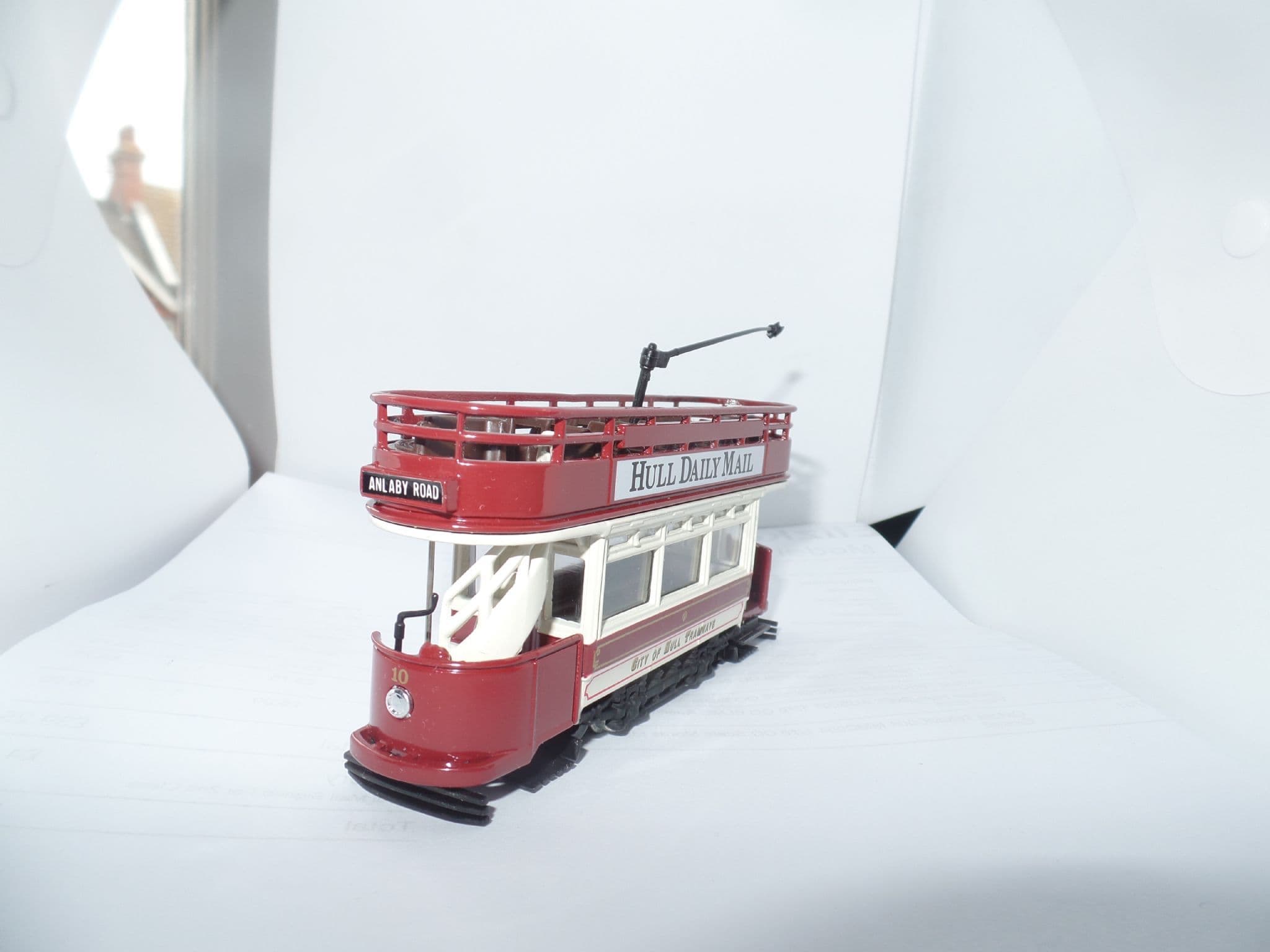 Corgi 97290 1/72 Scale Double Deck Tram Hull Daily Mail Special Analby Road