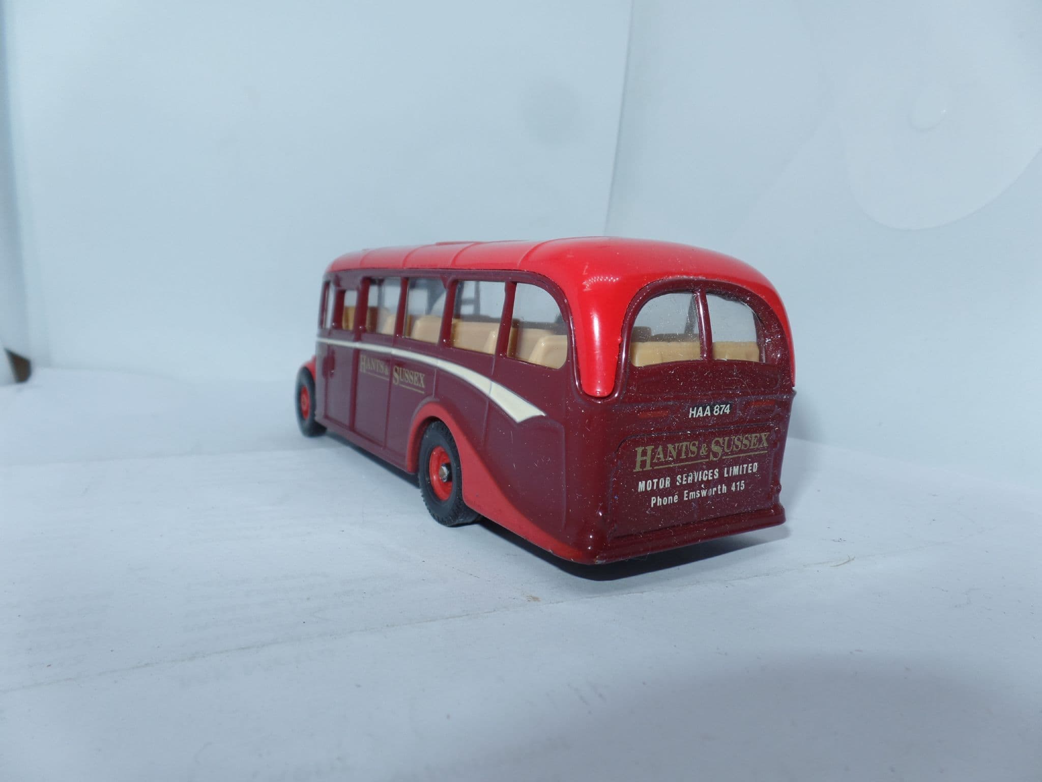 Corgi d949/13 1/50 Scale Bedford OB Bus Coach Hants & Sussex Worthing ...