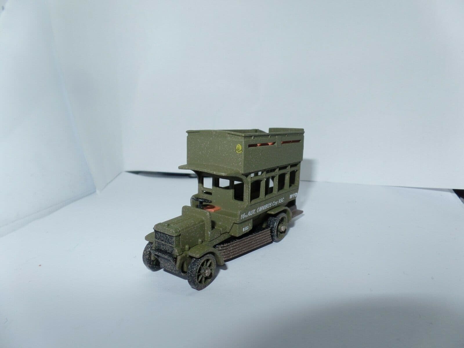 CORGI CS90611 1/72 WWI BRITISH ARMY TROOP CARRIER OLD BILL B TYPE BUS UB