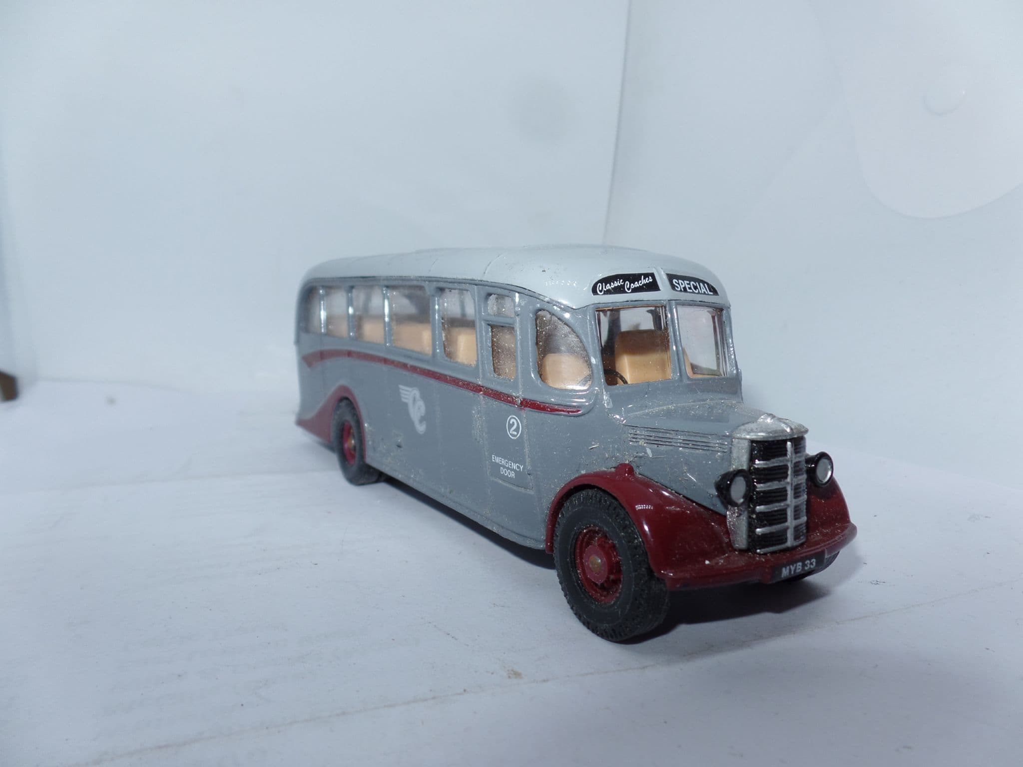 Corgi D949/12 1/50 Scale Bus Coach Bedford OB Classic Coaches UB