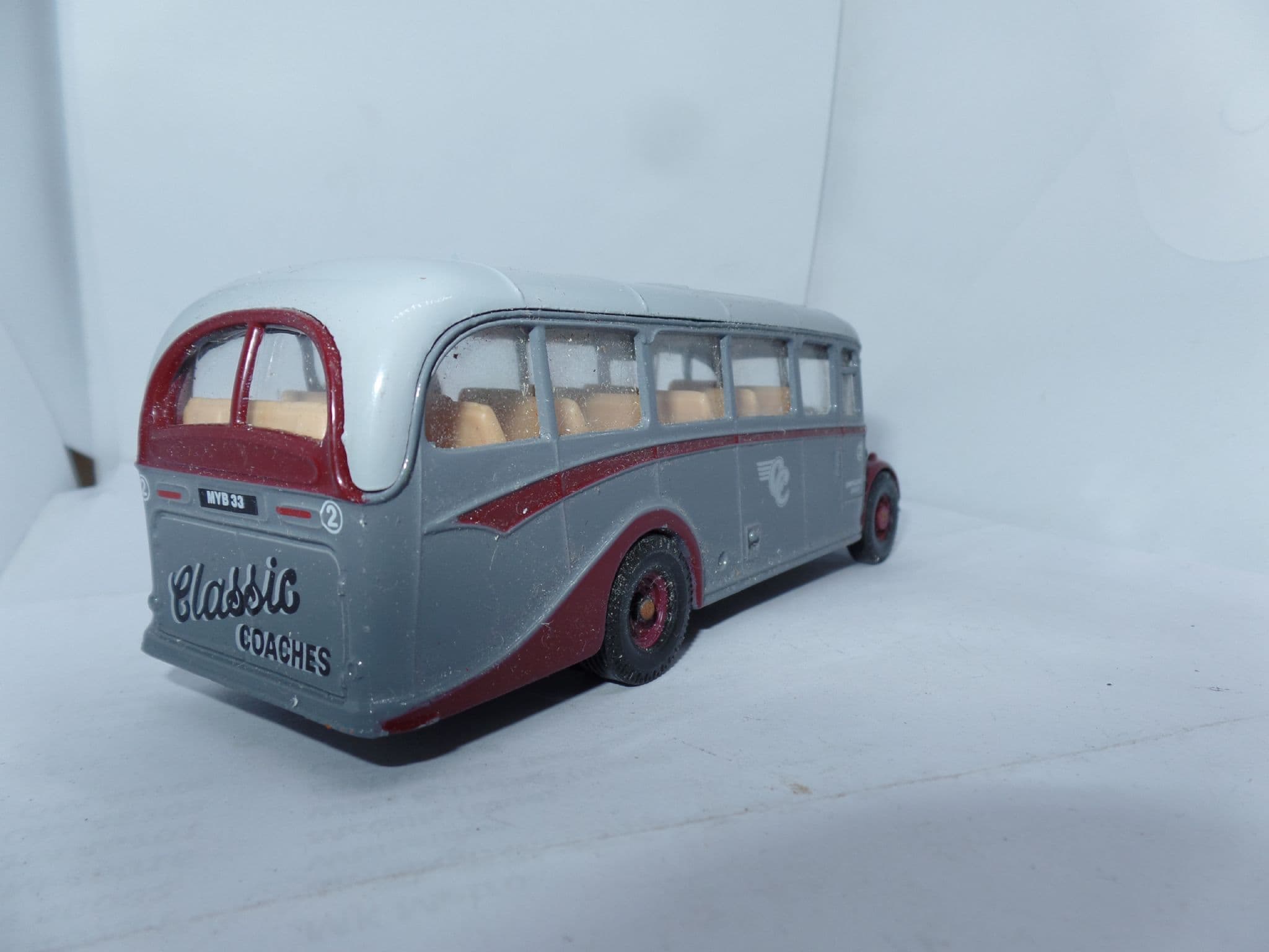 Corgi D949/12 1/50 Scale Bus Coach Bedford OB Classic Coaches UB