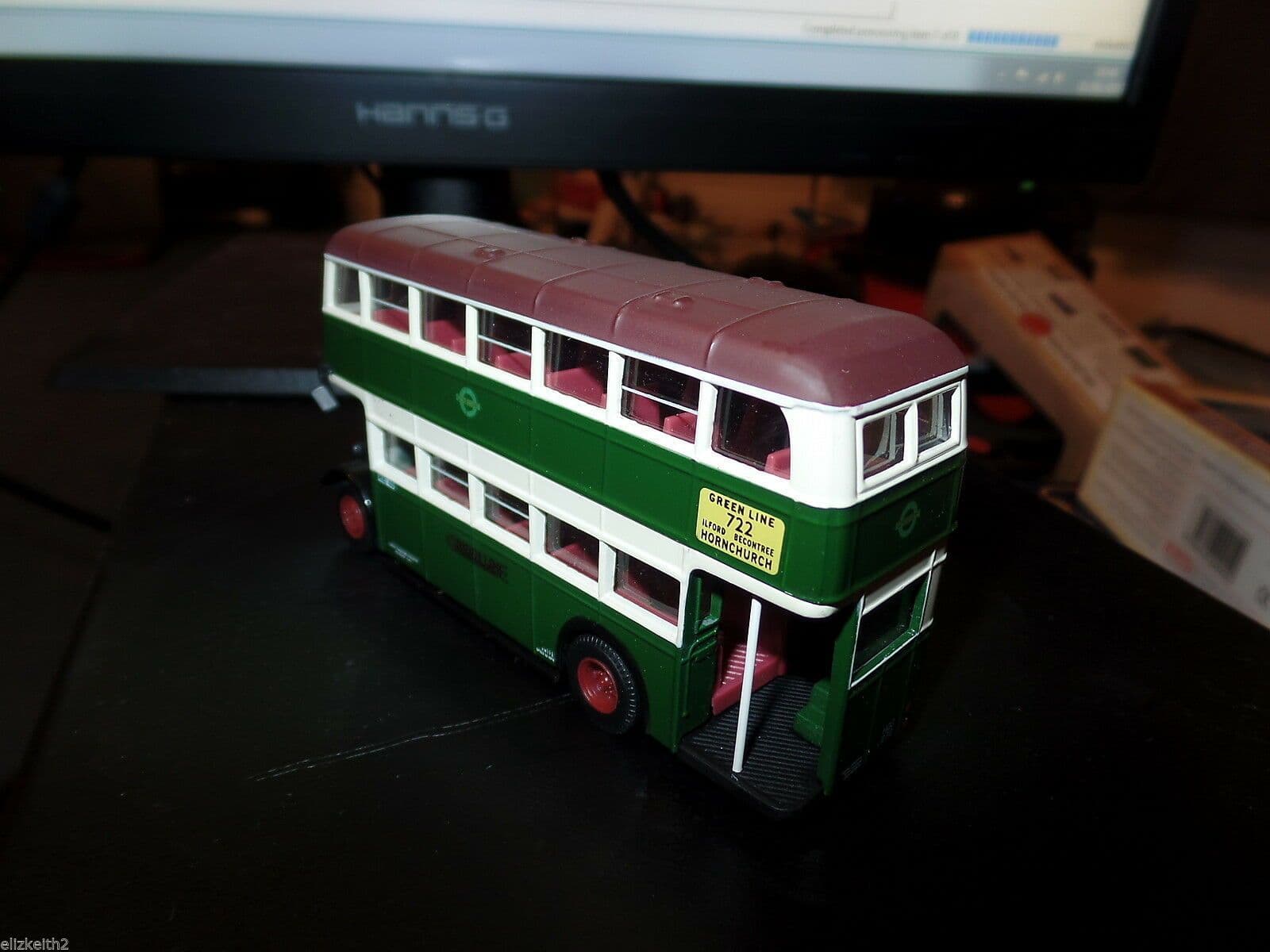 Corgi OOC 43905 Daimler CW Utility Bus Green Line 722 Hornchurch UB