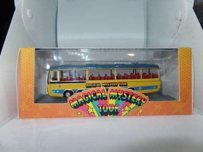 Corgi OOC 1/76 Buses & Coaches - Page 3