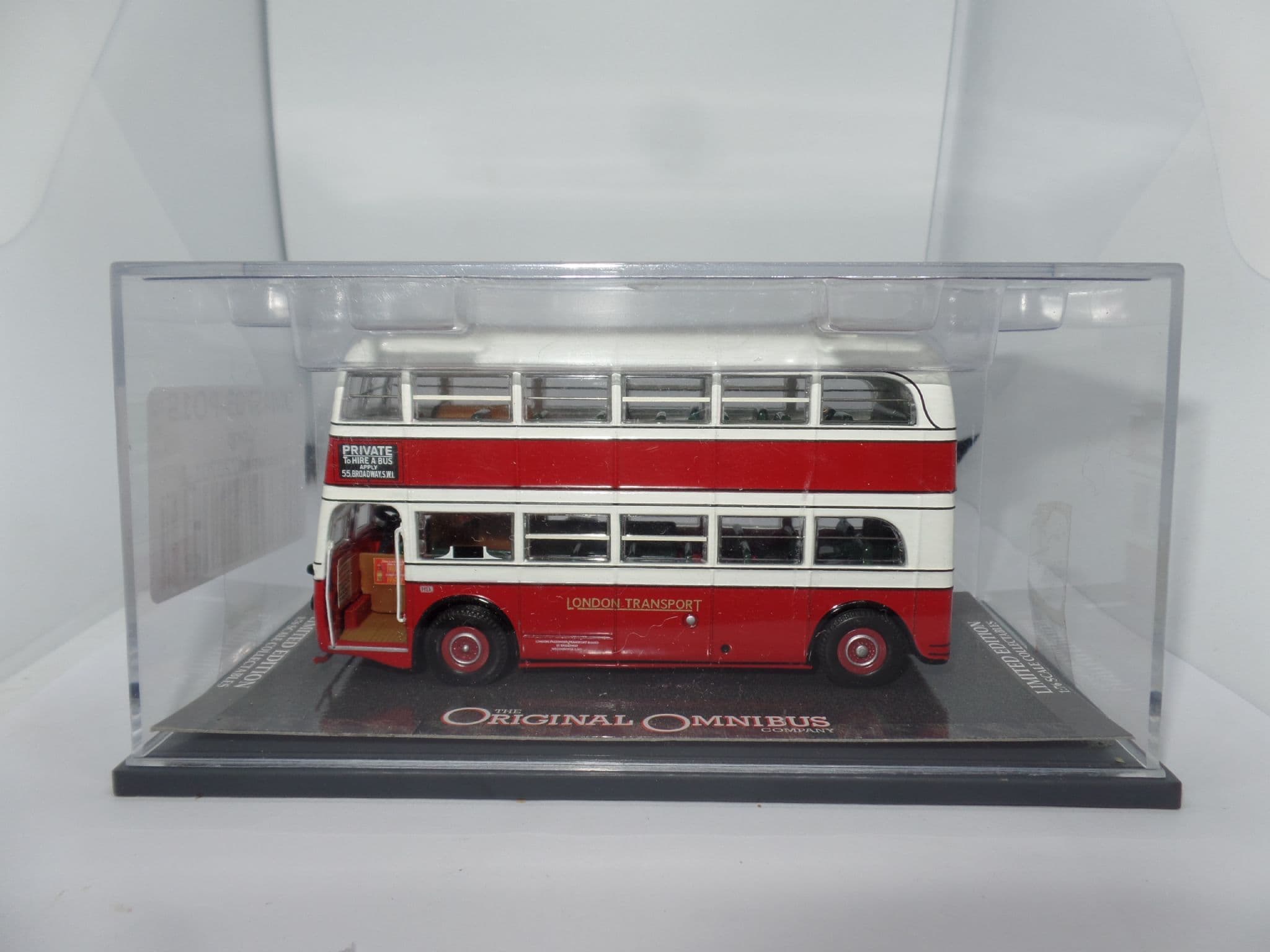 Corgi OOC OM45703 AEC Q bus London Transport Special NC
