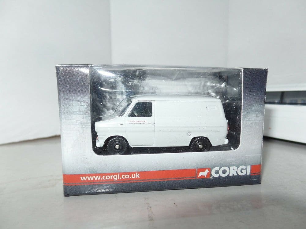 Corgi Trackside DG200 Ford Transit Van London Transport