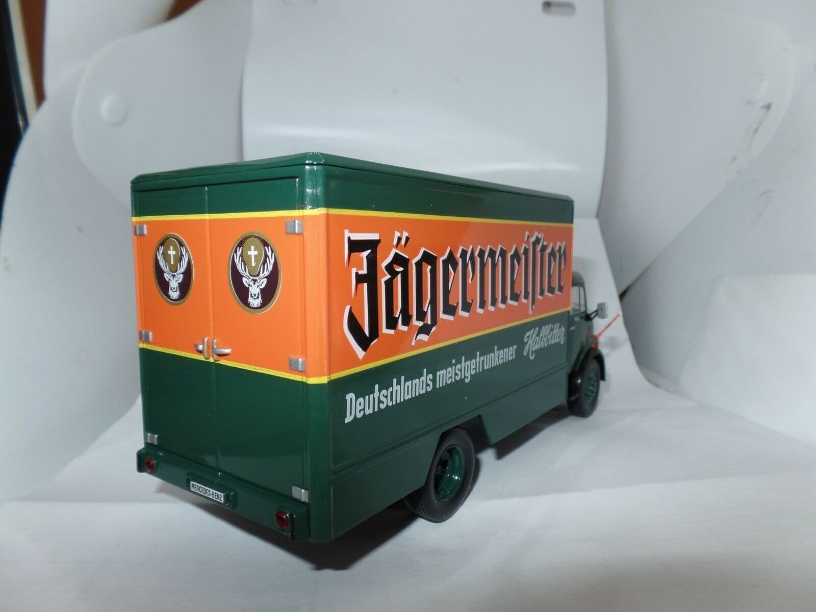 DeAgostini BL70 1/43 Scale Mercedes-Benz Jagermeister Distillery Truck