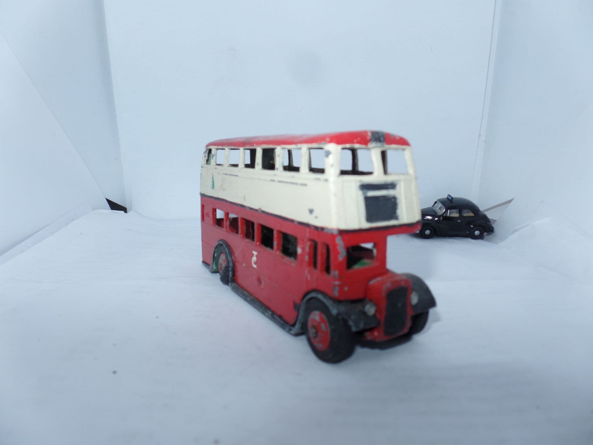 Dinky 29C 290 Bus Red & Cream Repaint Leyland Radiator with Roof Box MBF UB