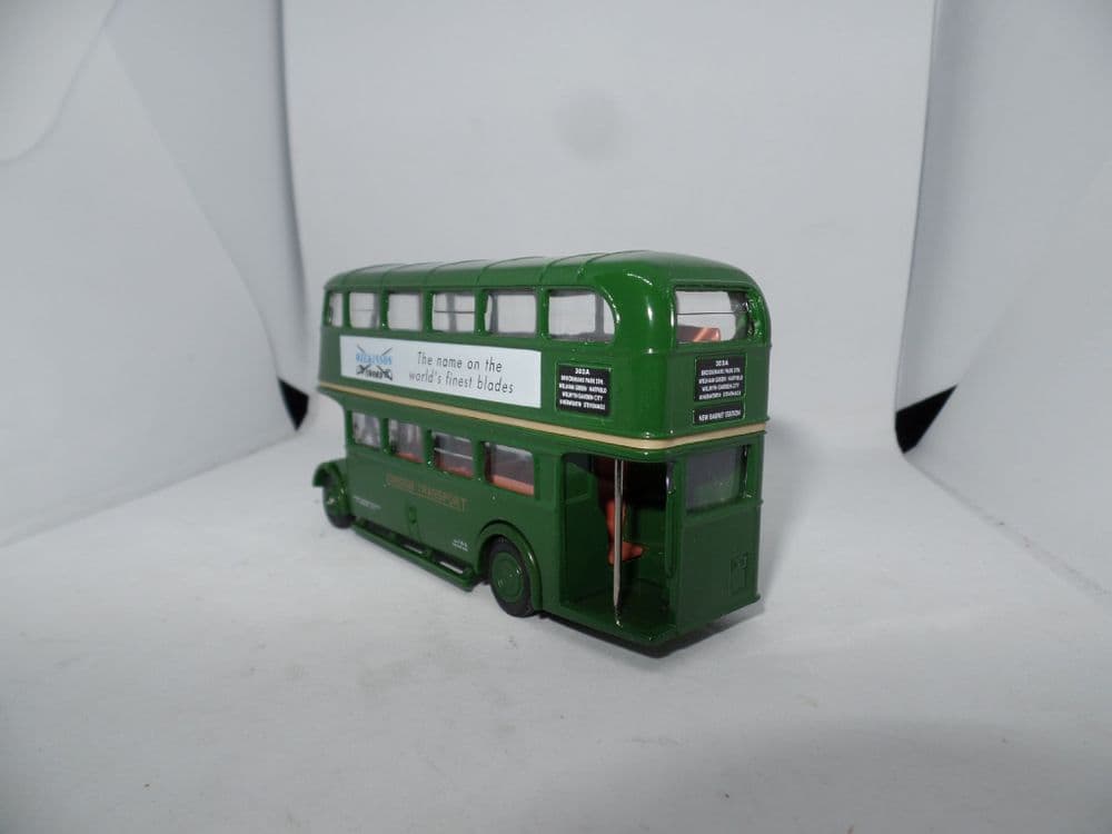 EFE 11103 Leyland RTL Bus London Transport Country Green Wilkinson ...