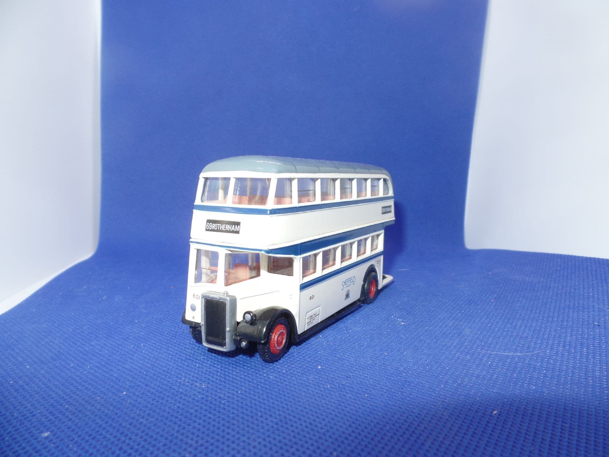 EFE 16105 Leyland Titan PD2 Highbridge Bus Sheffield Transport ...