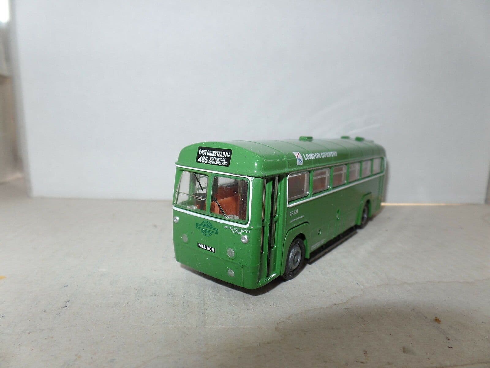 EFE 23303 AEC RF Bus London Country NBC Route 485 East Grinstead MIB