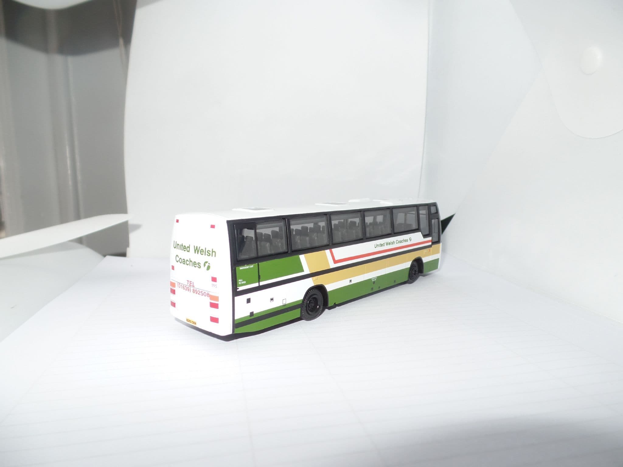EFE 26701 Plaxton Paramount Coach 3500 First United Welsh Coaches MIB