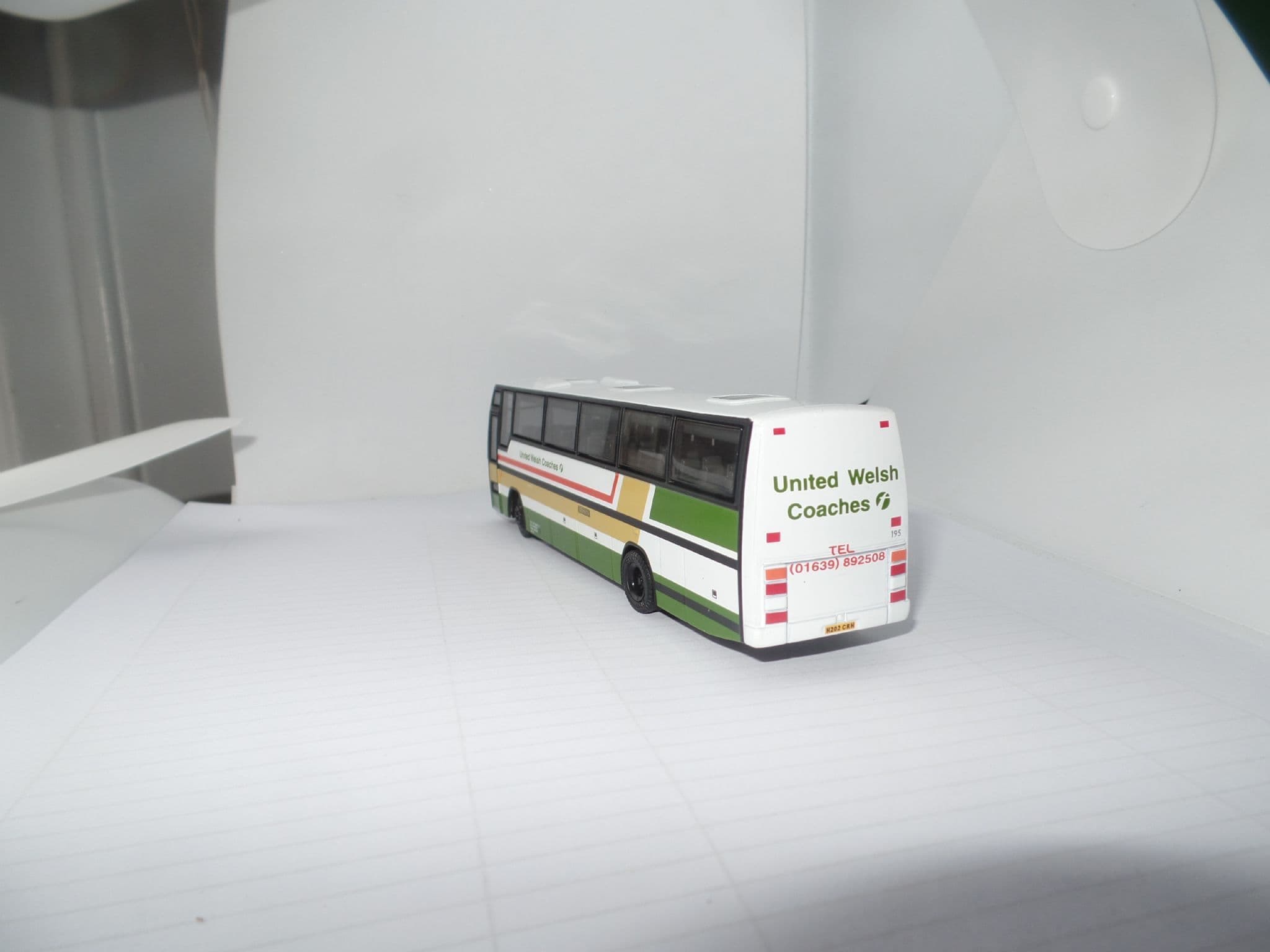 EFE 26701 Plaxton Paramount Coach 3500 First United Welsh Coaches MIB