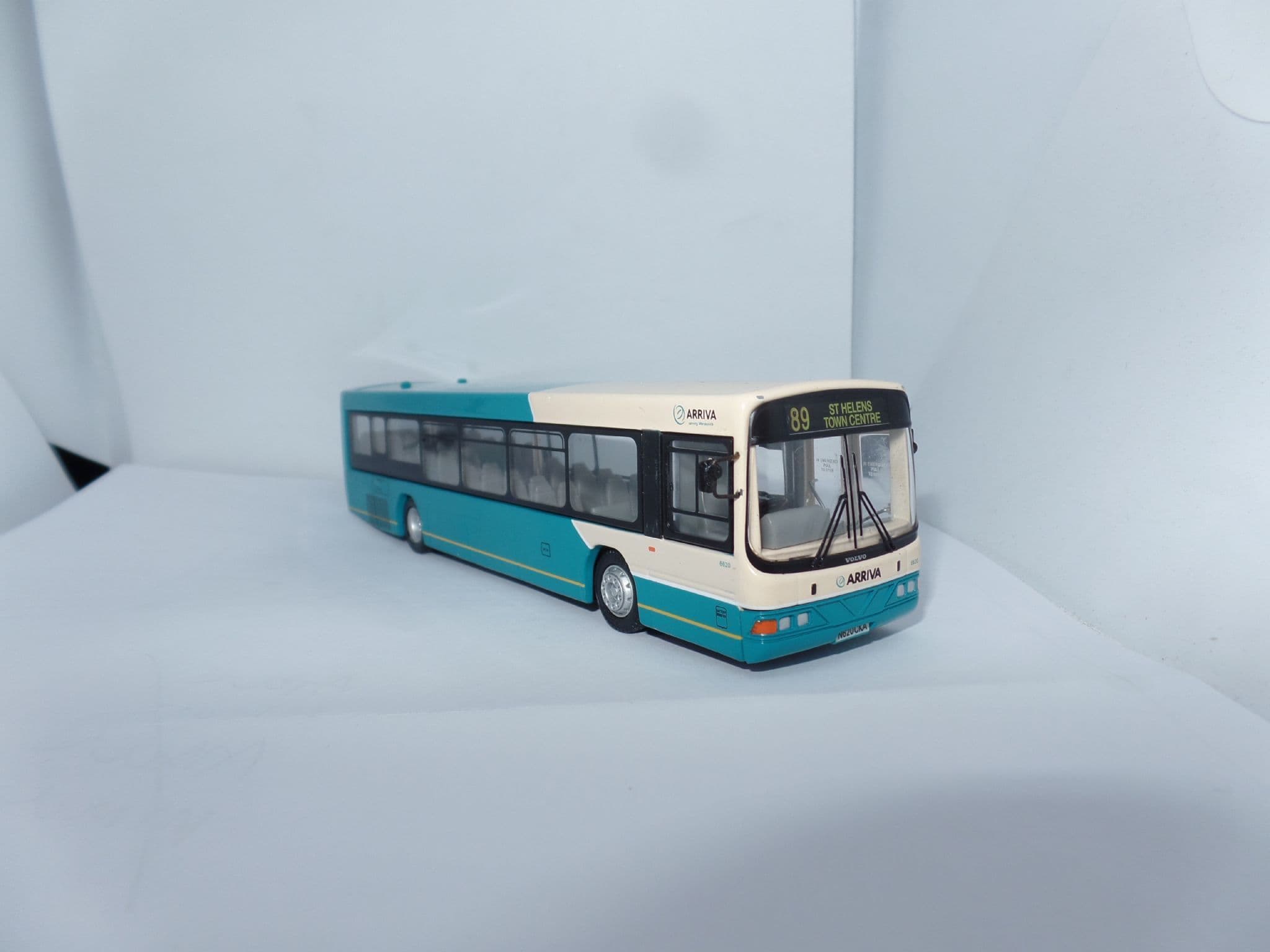 EFE 27611 Wright Endurance Volvo B10B Arriva Merseyside St Helens MIB