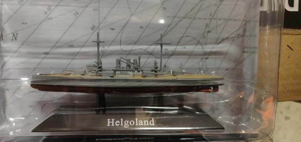 KZ46 Atlas DeAgostini 1/1250 Scale German HELGOLAND Battleship 1911