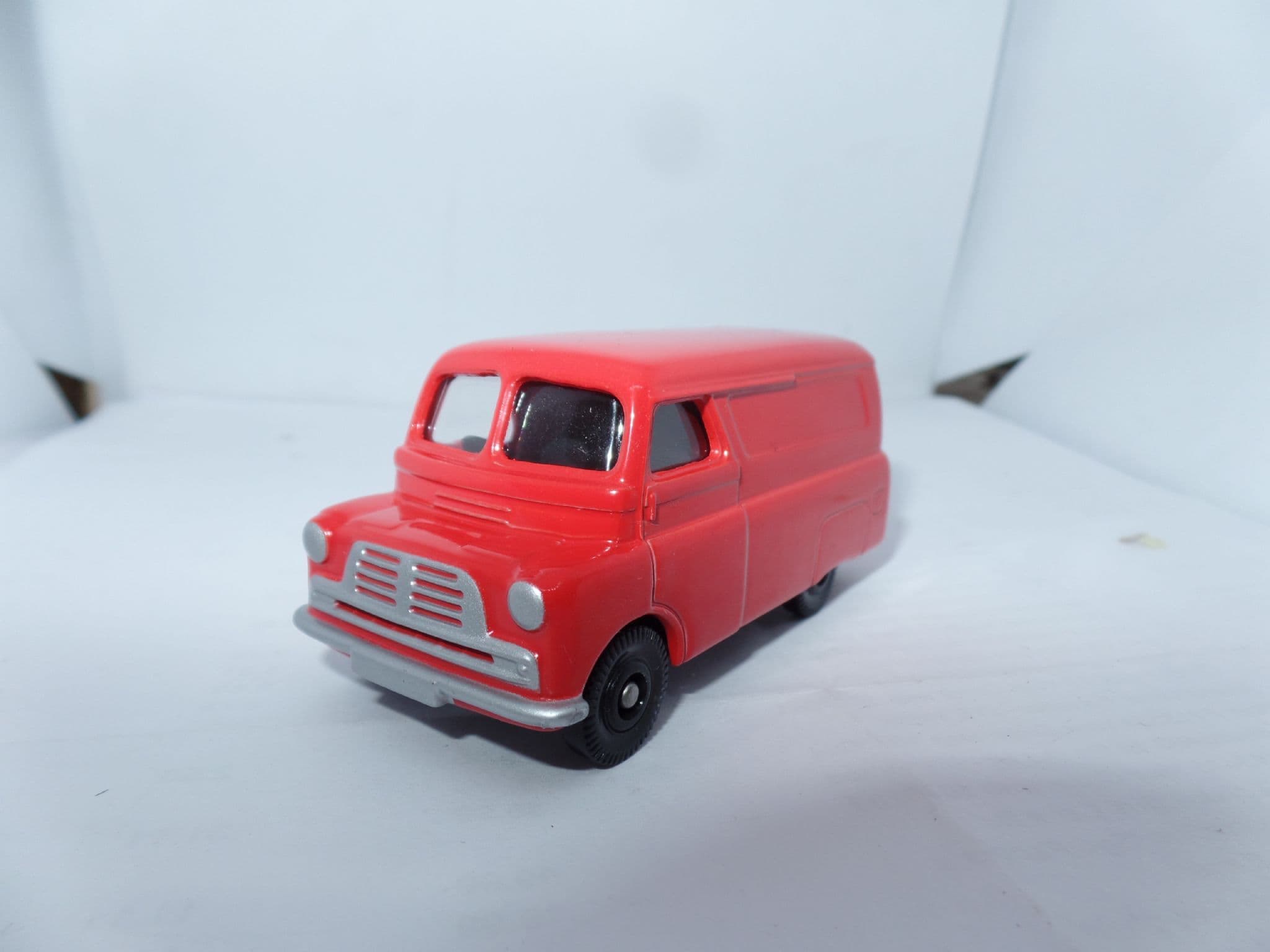 LLEDO DAYS GONE PROMOTIONAL DG173 Bedford CA Van Red for your Code 3