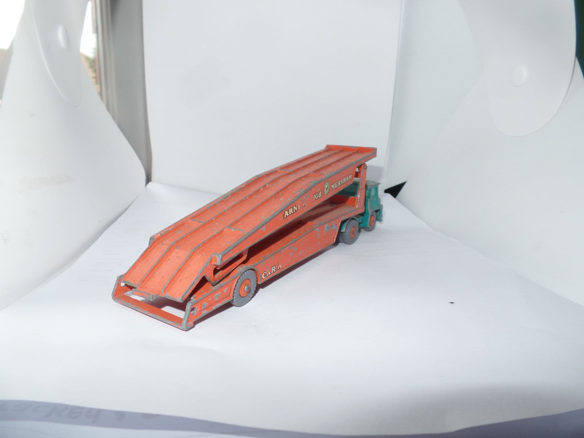 Matchbox K8 Superkings Guy Warrior Car Transporter King Size K-8