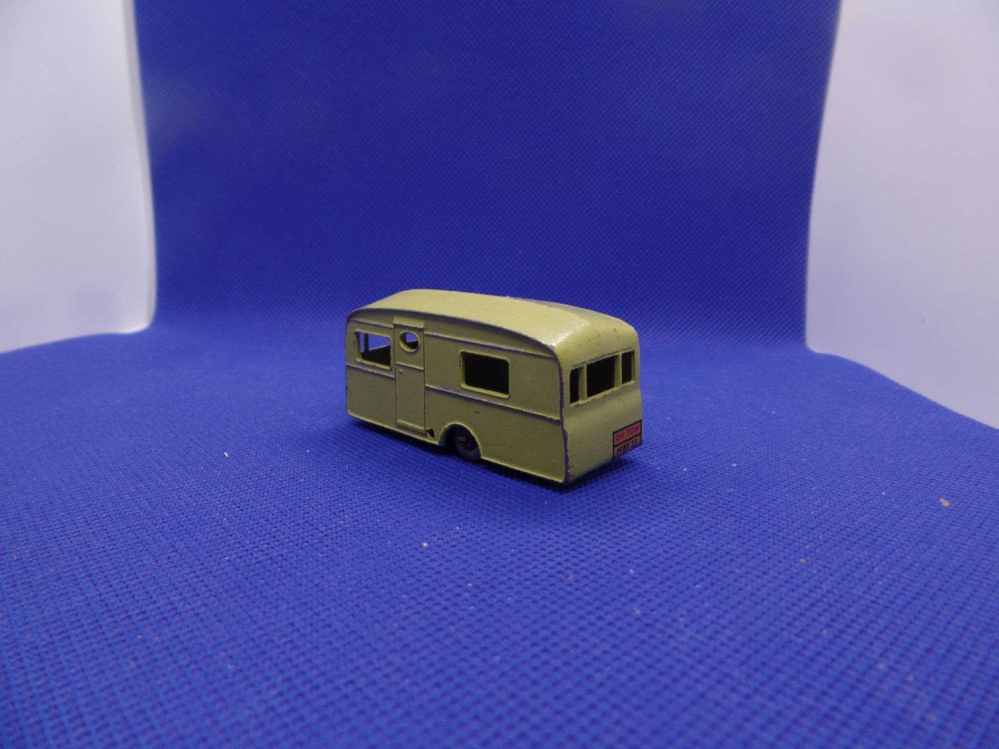 Matchbox Lesney England No 23 Berkeley Caravan Yellow On Tow UB