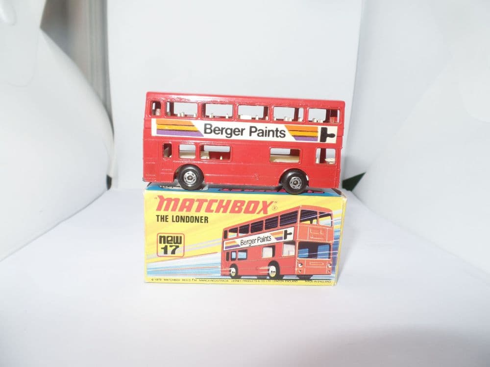 Matchbox MB17 London Daimler Fleetline Bus Berger Paints Mint Boxed