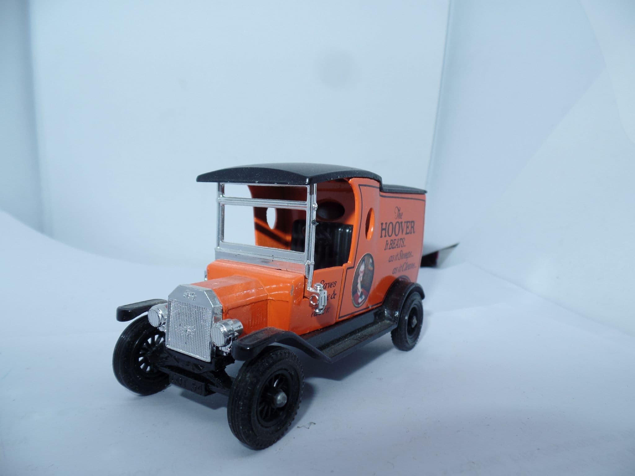 Matchbox Models of Yesteryear Y12 Y-12 1912 Ford Model T Van Hoover