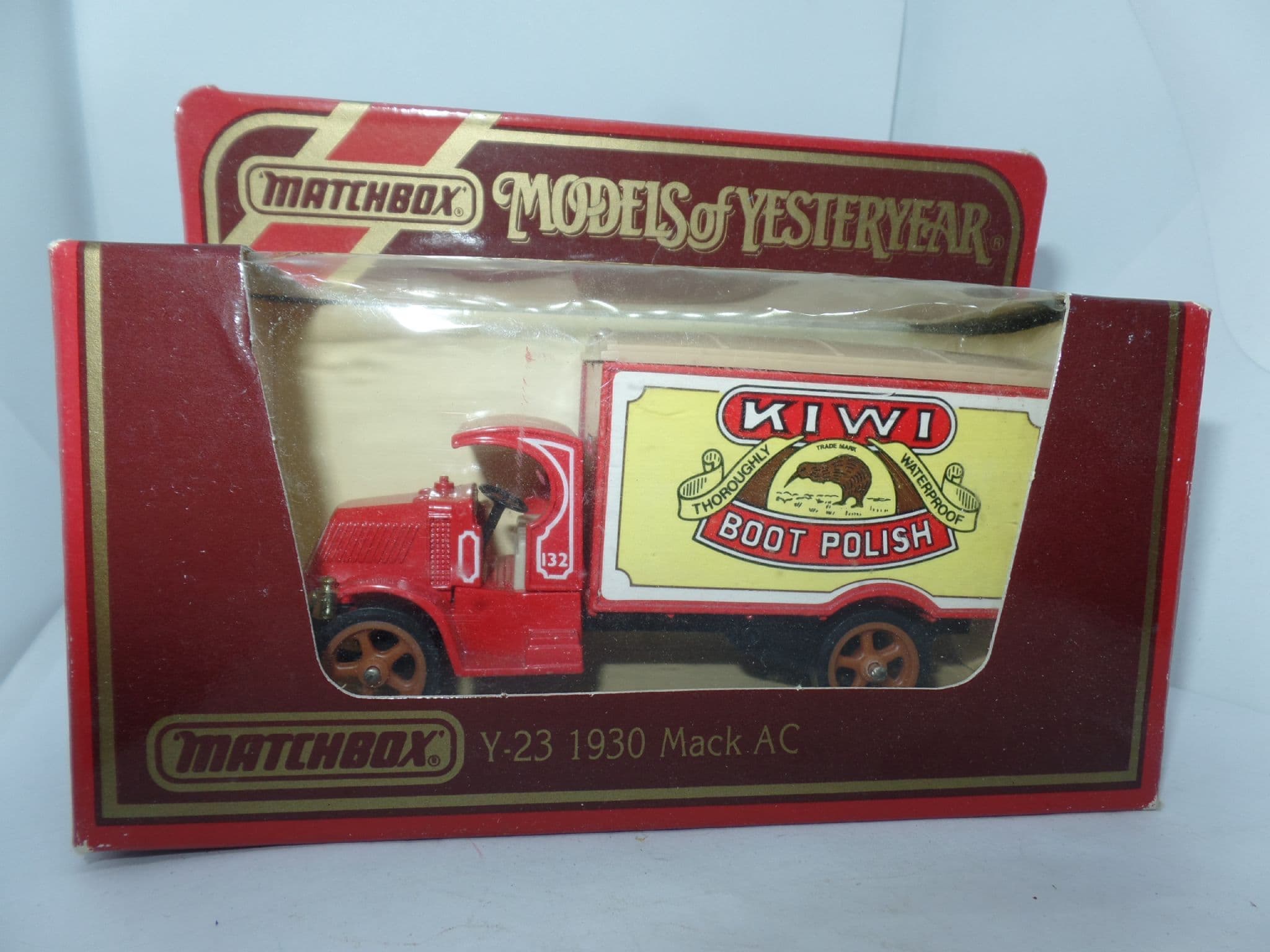 Matchbox Models of Yesteryear Y23 Y-23 1930 Mack AC Van Kiwi Boot Polish