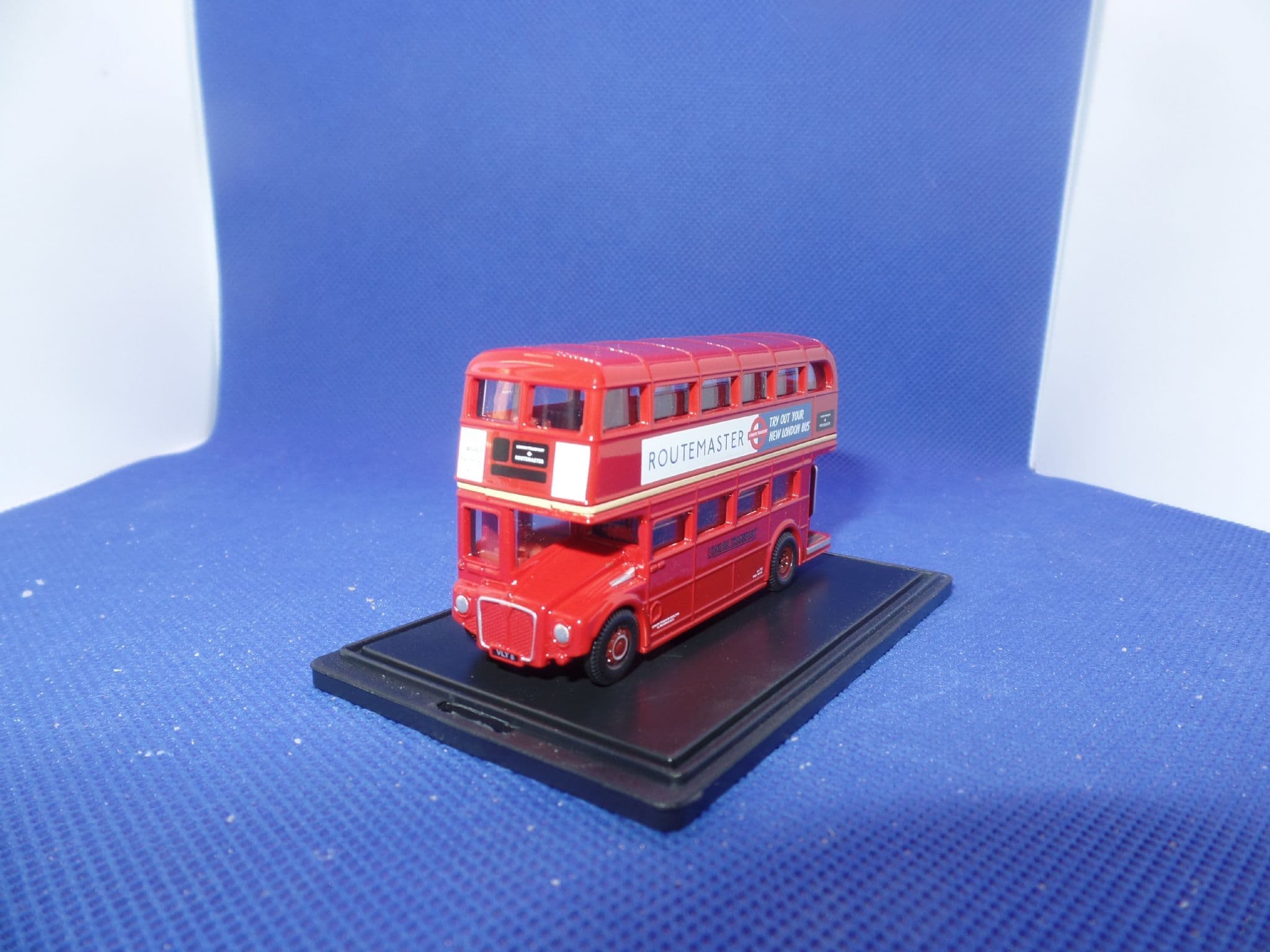 Oxford 120RM001 TT Gauge 1/120 Scale Routemaster Bus RM8 London Transport