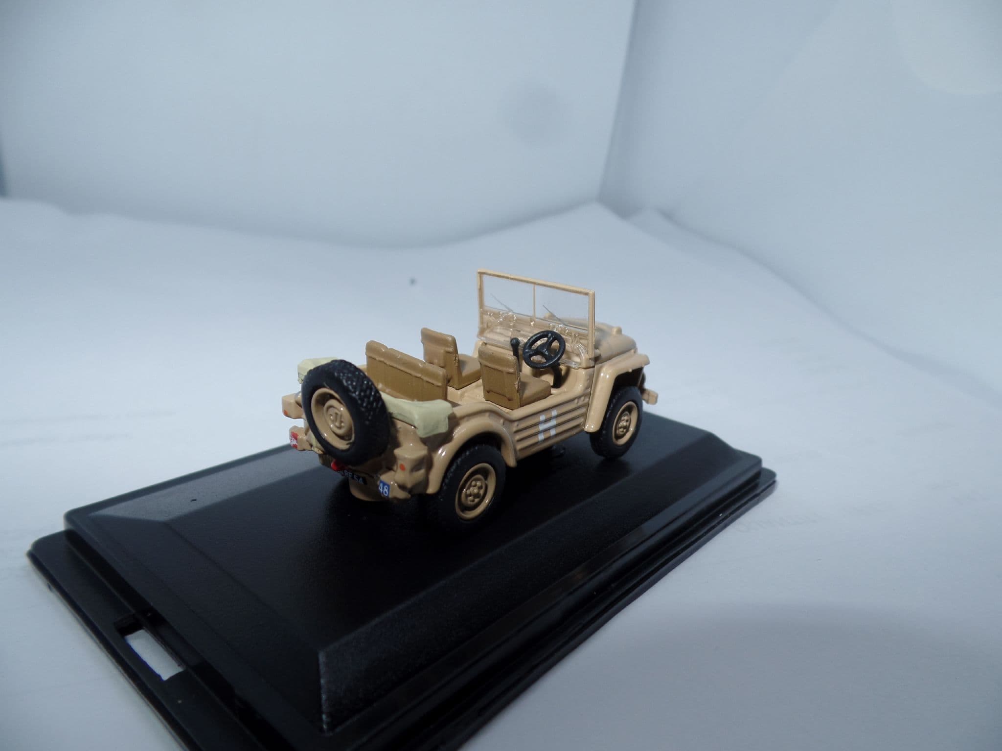 Oxford 76AC002 AC002 1/76 OO Scale Austin Champ 9th Parachute Reg 16th ...