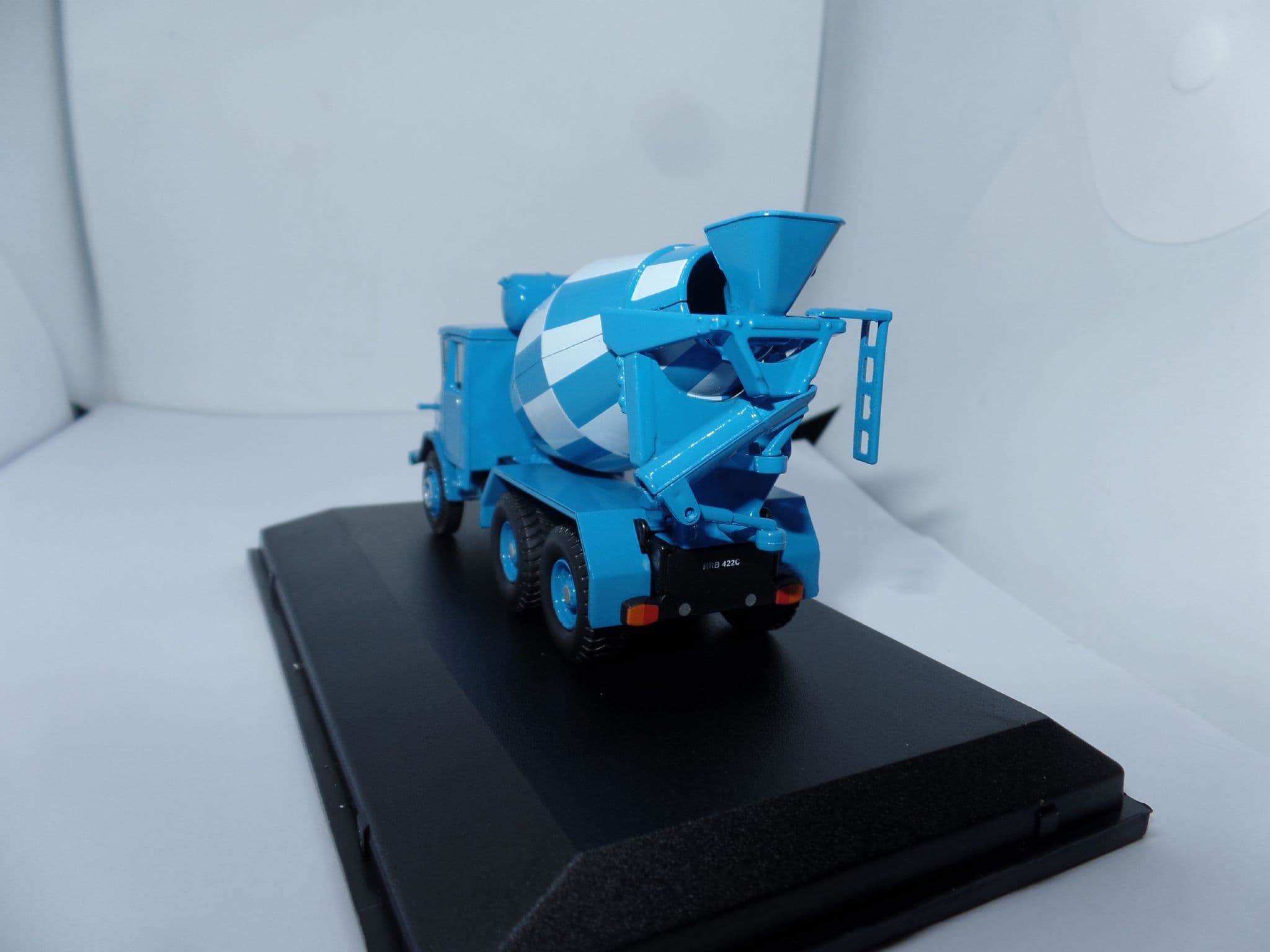 Oxford 76ACM001 ACM001 1/76 OO Scale AEC 690 Concrete Cement Mixer Blue ...