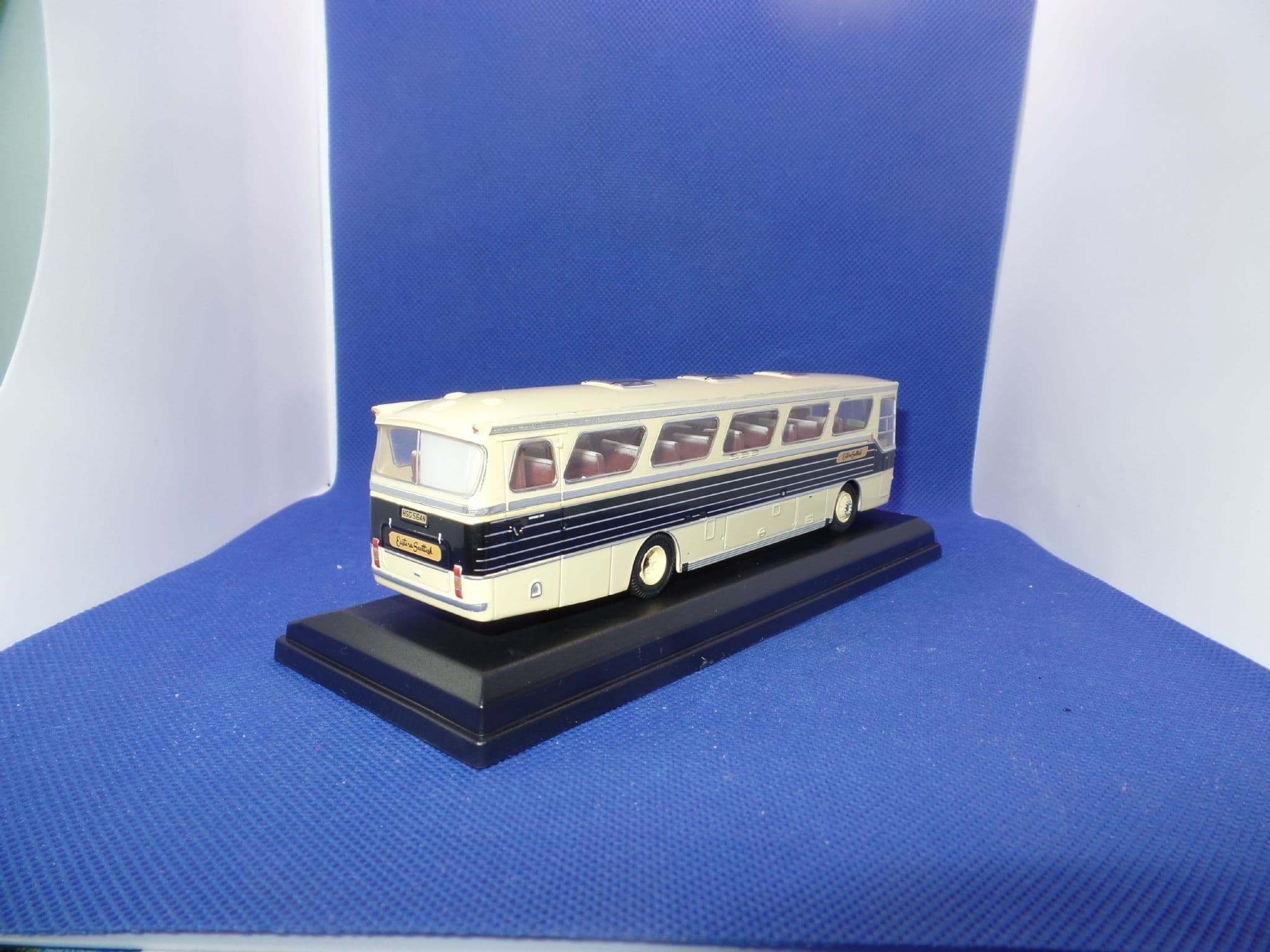 Oxford 76AMT003 AMT003 1/76 OO Scale Leyland Alexander M Type Coach ...