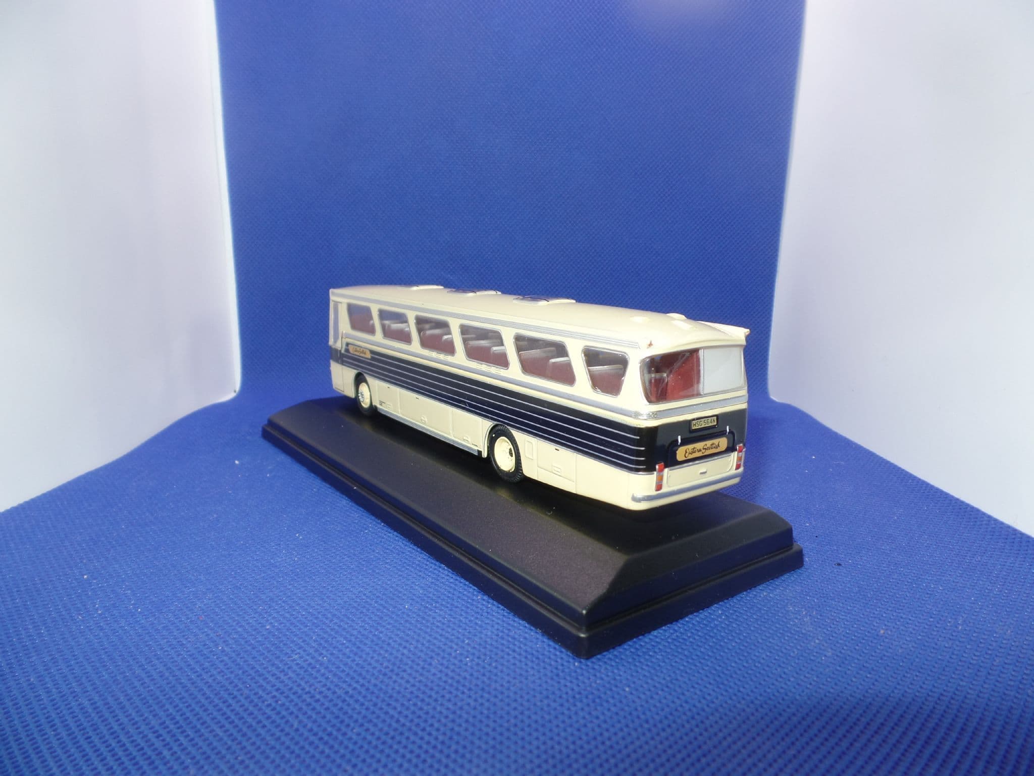 Oxford 76AMT003 AMT003 1/76 OO Scale Leyland Alexander M Type Coach ...